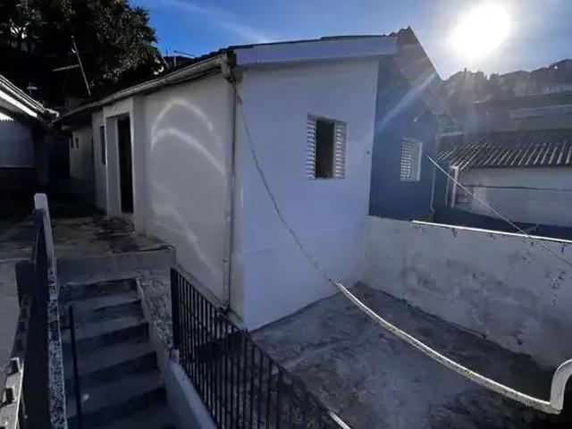 Casa / Sobrado para Locação em Mauá/SP Jardim Rosina 1 Quartos