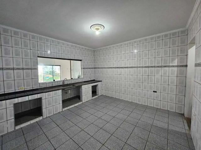 Casa / Sobrado para Locação em Mauá/SP Parque São Vicente 1 Quartos