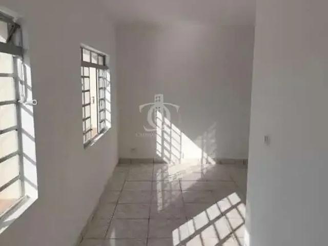 Casa / Sobrado para Locação em Mauá/SP Parque São Vicente 2 Quartos