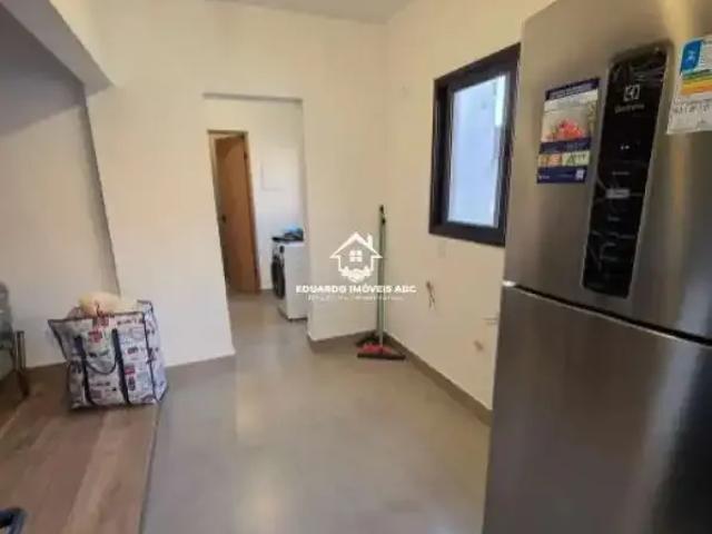 Casa / Sobrado para Locação em Mauá/SP Parque São Vicente 2 Quartos