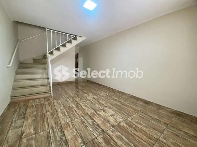 Casa / Sobrado para Locação em Mauá/SP Parque São Vicente 3 Quartos