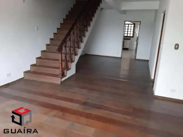 Casa / Sobrado para Locação em Mauá/SP Vila Guarani 5 Quartos