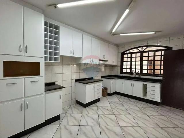 Casa / Sobrado para Locação em Mauá/SP Vila Guarani 6 Quartos