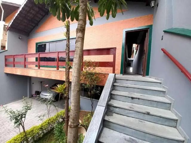 Casa / Sobrado para Locação em Mauá/SP Vila Emílio 4 Quartos