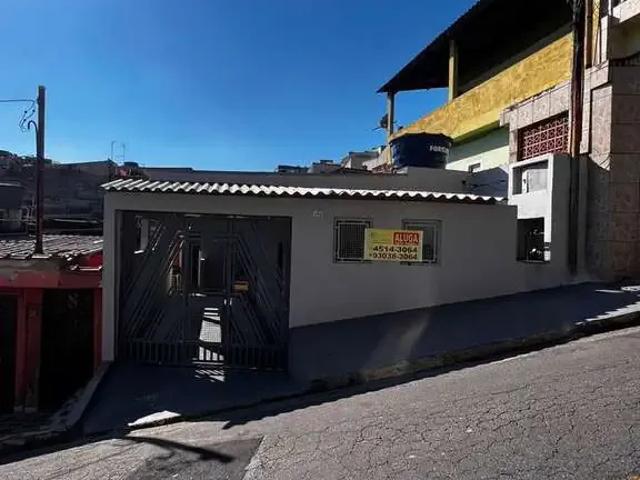 Casa / Sobrado para Locação em Mauá/SP Vila Falchi 1 Quartos