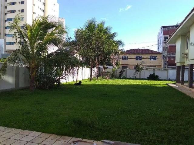 Casa / Sobrado para Locação em Macaé/RJ Centro 5 Quartos
