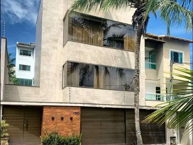 Casa / Sobrado para Locação em Macaé/RJ Lagoa 4 Quartos