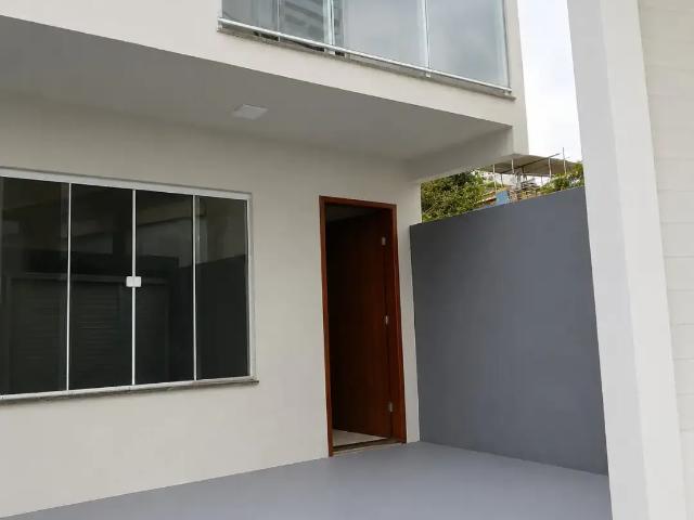 Casa / Sobrado para Locação em Macaé/RJ Lagoa 3 Quartos