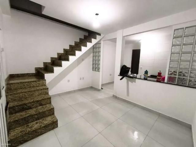 Casa / Sobrado para Locação em Macaé/RJ Novo Horizonte 2 Quartos