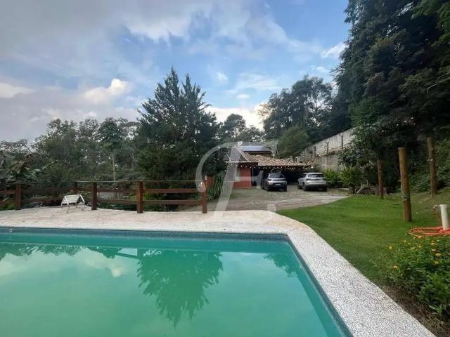 Casa / Sobrado para Locação em Mairiporã/SP Caraguatá 3 Quartos