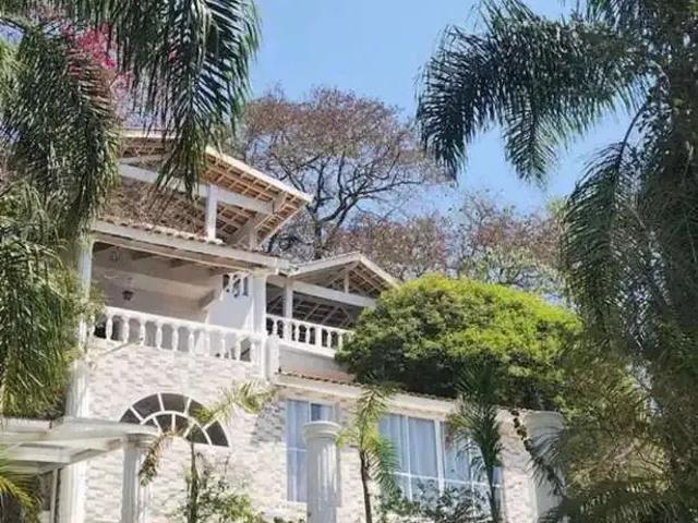 Casa / Sobrado para Locação em Mairiporã/SP Caraguatá 4 Quartos