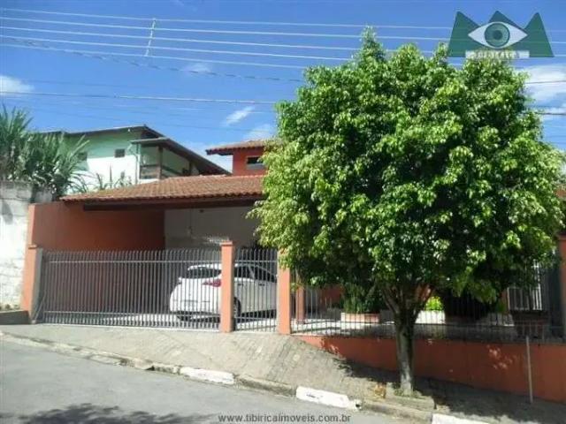 Casa / Sobrado para Locação em Mairiporã/SP Centro 3 Quartos