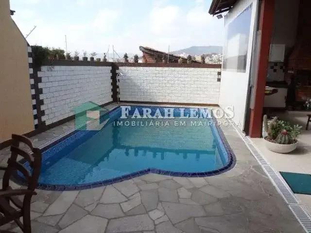 Casa / Sobrado para Locação em Mairiporã/SP Centro 4 Quartos