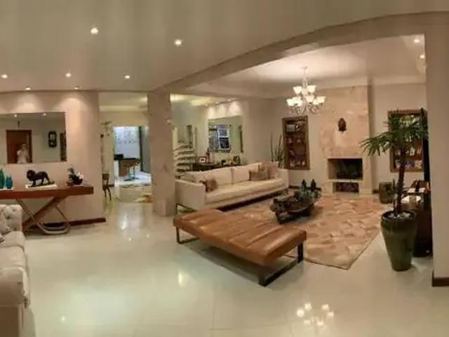 Casa / Sobrado para Locação em Mairiporã/SP Serra da Cantareira 4 Quartos