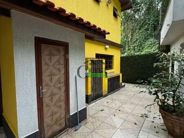 Casa / Sobrado para Locação em Mairiporã/SP Roseira 2 Quartos