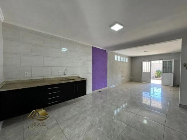 Casa / Sobrado para Locação em Mairiporã/SP Terra Preta 3 Quartos