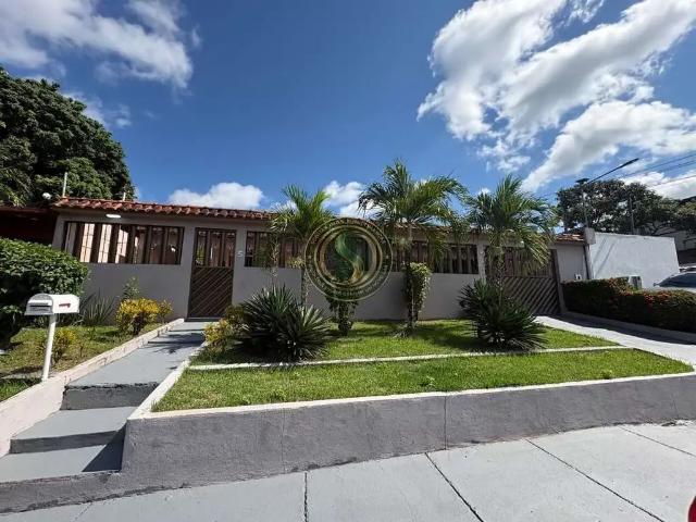 Casa / Sobrado para Locação em Manaus/AM Novo Aleixo 3 Quartos