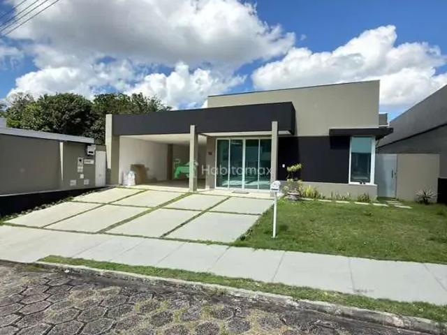 Casa / Sobrado para Locação em Manaus/AM Ponta Negra 4 Quartos