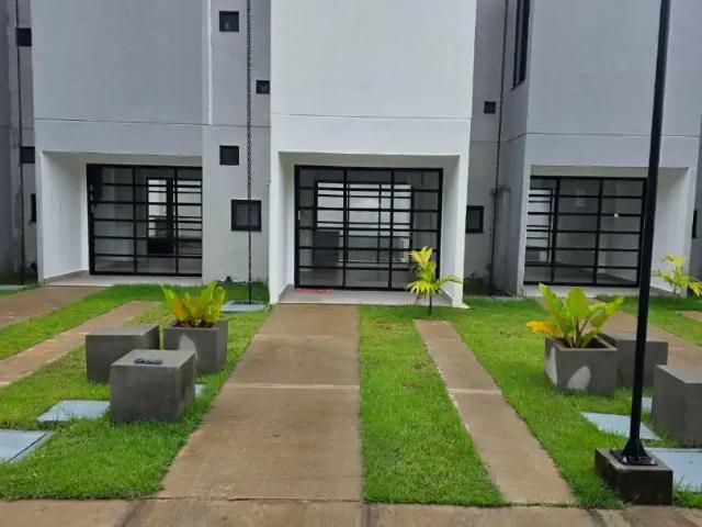 Casa / Sobrado para Locação em Manaus/AM Ponta Negra