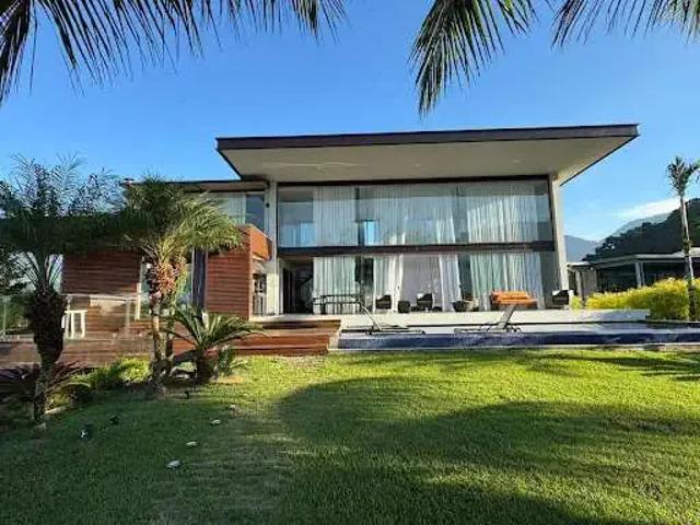 Casa / Sobrado para Locação em Mangaratiba/RJ Centro 5 Quartos