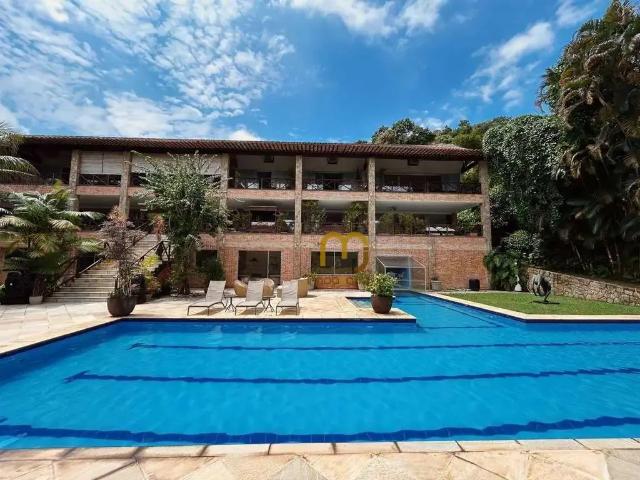 Casa / Sobrado para Locação em Mangaratiba/RJ Centro 5 Quartos