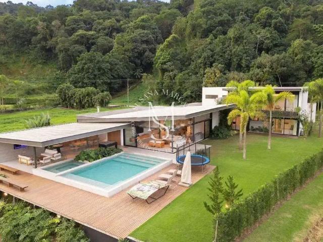 Casa / Sobrado para Locação em Mangaratiba/RJ São Brás 6 Quartos