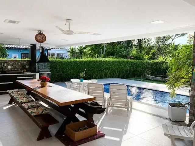Casa / Sobrado para Locação em Mangaratiba/RJ Sahy 4 Quartos