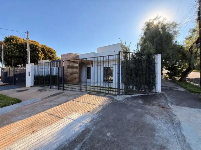 Casa / Sobrado para Locação em Maringá/PR Conjunto Habitacional Céu Azul 3 Quartos