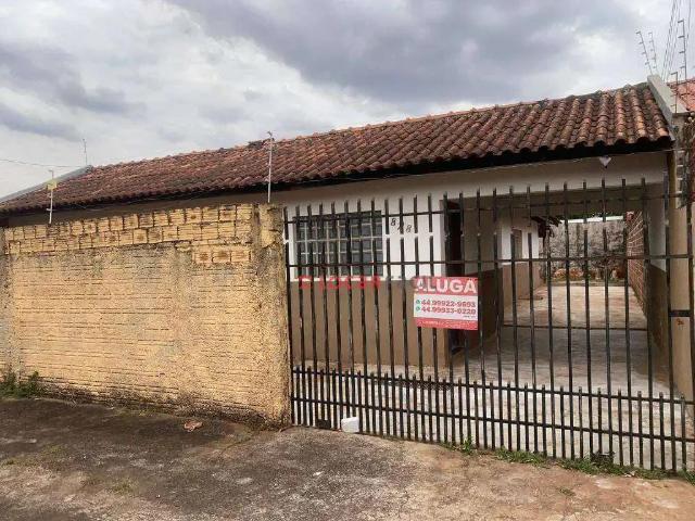 Casa / Sobrado para Locação em Maringá/PR Conjunto Habitacional Requião 3 Quartos