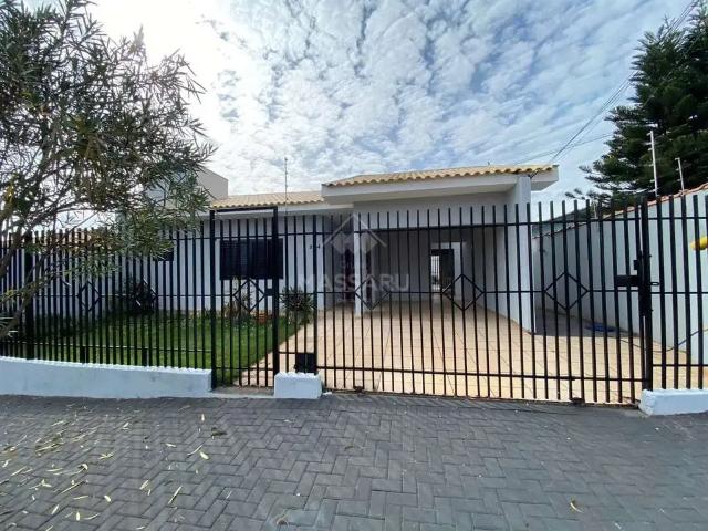 Casa / Sobrado para Locação em Maringá/PR Jardim Tropical 4 Quartos
