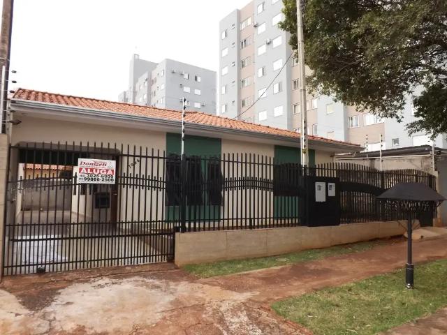Casa / Sobrado para Locação em Maringá/PR Jardim Alvorada 2 Quartos