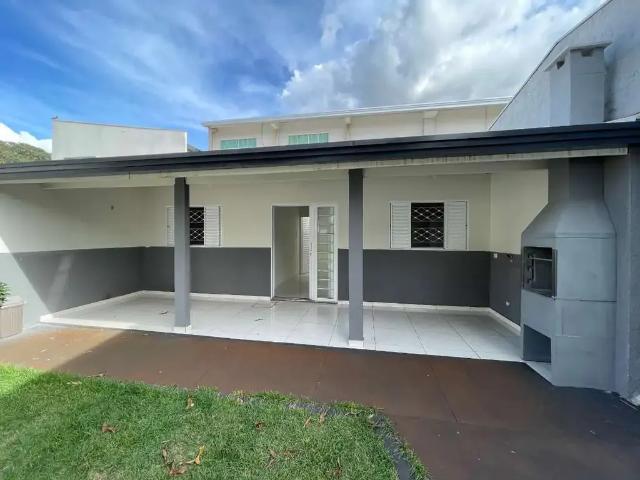 Casa / Sobrado para Locação em Maringá/PR Jardim Alvorada 2 Quartos