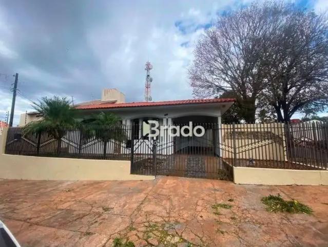 Casa / Sobrado para Locação em Maringá/PR Jardim Guaporé 3 Quartos