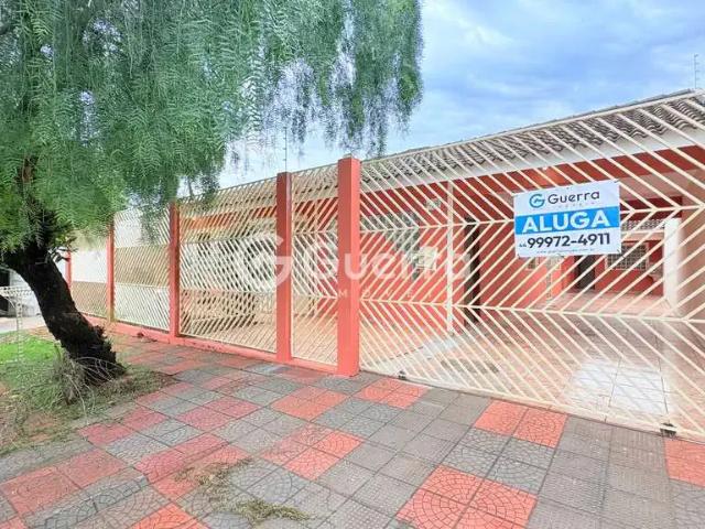 Casa / Sobrado para Locação em Maringá/PR Jardim Iguaçu 4 Quartos