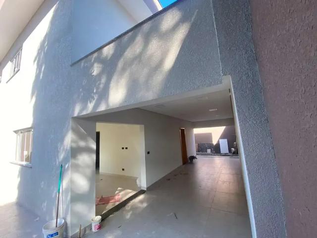 Casa / Sobrado para Locação em Maringá/PR Jardim Montreal 4 Quartos