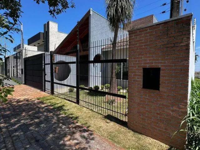 Casa / Sobrado para Locação em Maringá/PR Jardim Paraíso 3 Quartos