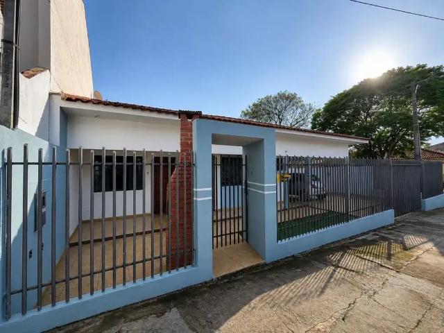 Casa / Sobrado para Locação em Maringá/PR Parque Industrial I 3 Quartos