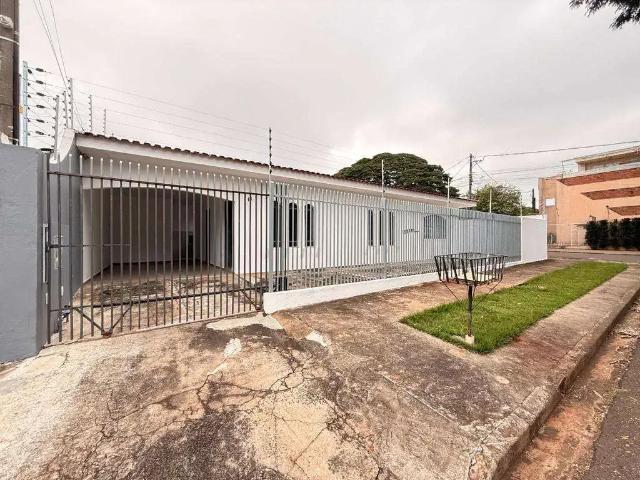 Casa / Sobrado para Locação em Maringá/PR Vila Esperança 4 Quartos