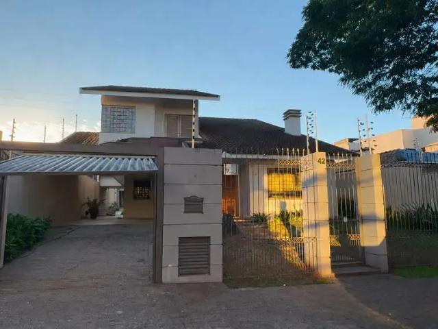 Casa / Sobrado para Locação em Maringá/PR Zona 04
