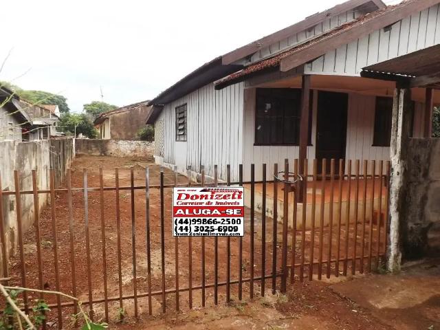 Casa / Sobrado para Locação em Maringá/PR Zona 07 2 Quartos