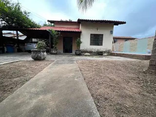 Casa / Sobrado para Locação em Maricá/RJ Centro 4 Quartos