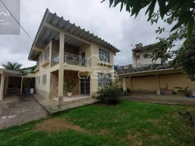 Casa / Sobrado para Locação em Maricá/RJ Centro 4 Quartos
