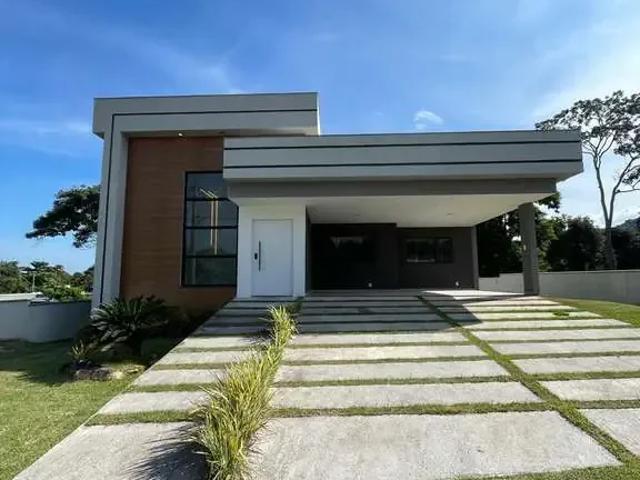 Casa / Sobrado para Locação em Maricá/RJ Ubatiba 4 Quartos