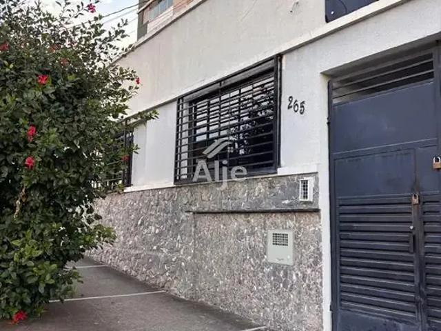 Casa / Sobrado para Locação em Marília/SP Marília