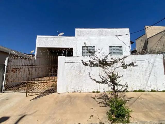 Casa / Sobrado para Locação em Marília/SP Núcleo Habitacional Nova Marília 2 Quartos