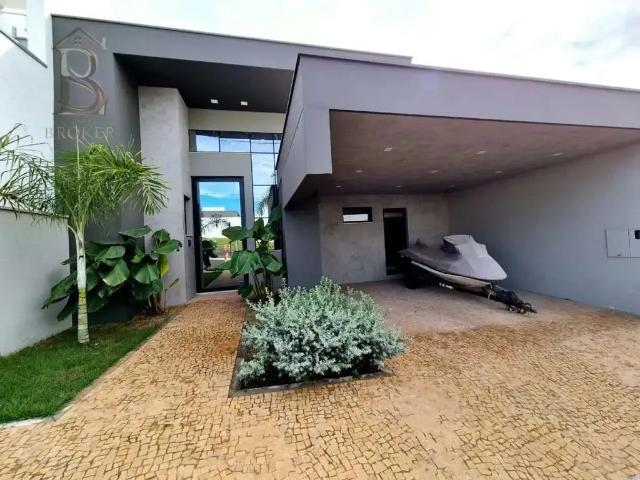 Casa / Sobrado para Locação em Marília/SP Centro Lácio 3 Quartos
