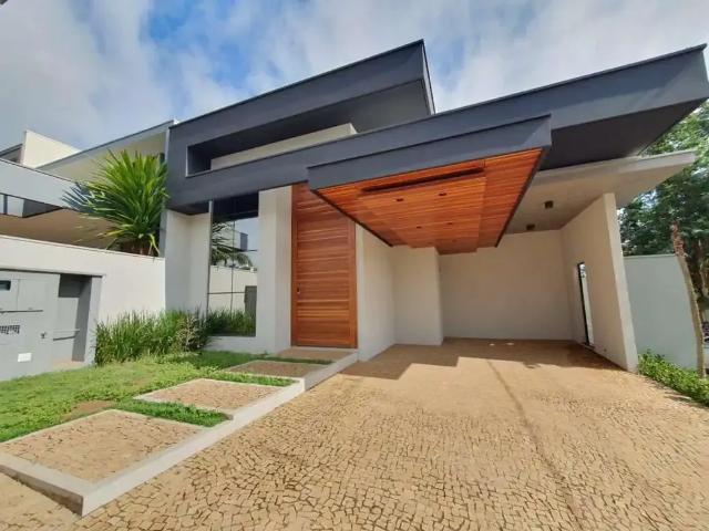 Casa / Sobrado para Locação em Marília/SP Esmeralda Residence II 3 Quartos