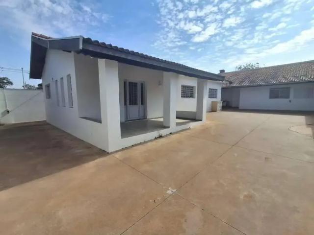 Casa / Sobrado para Locação em Marília/SP Fragata 3 Quartos