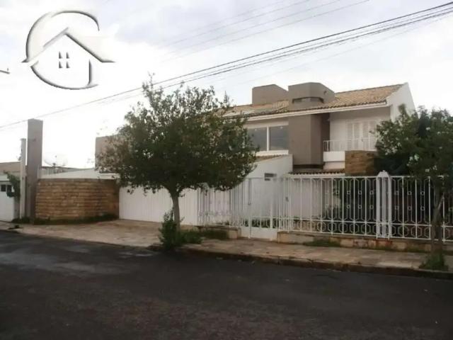 Casa / Sobrado para Locação em Marília/SP Jardim Tangará 5 Quartos