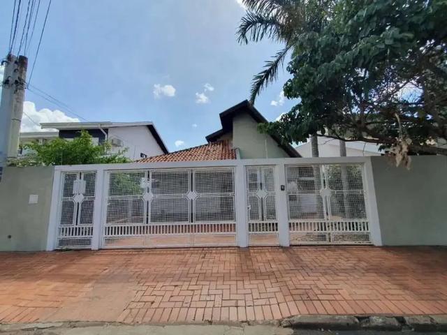 Casa / Sobrado para Locação em Marília/SP Jardim Aeroporto 3 Quartos